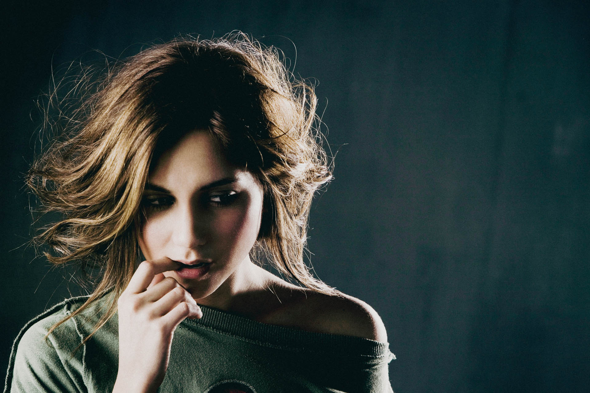 Portrait photo de la chanteuse Leslie - Yan Forhan